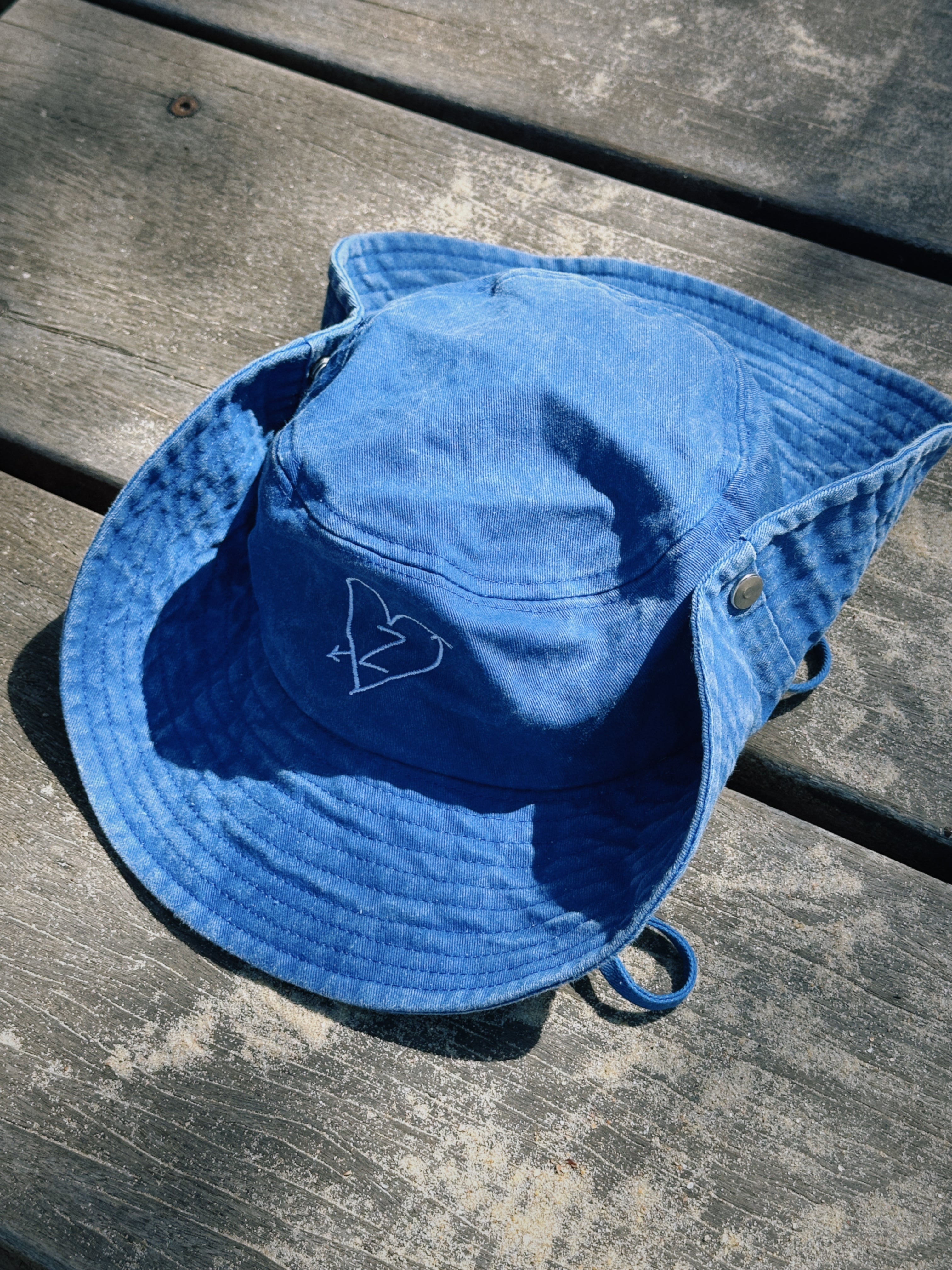Surfs Up Cowboy! Royal Blue – ZUMA